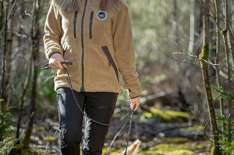 Arrak Outdoor USA | Clothing for the Modern Dog Owner